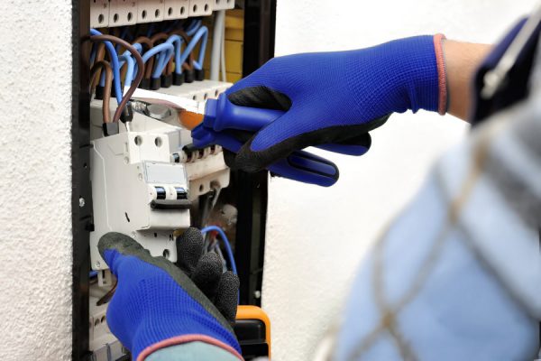 VOZWEI – Focusing on producing circuit breakers for 5G communication, photovoltaic, and new energy